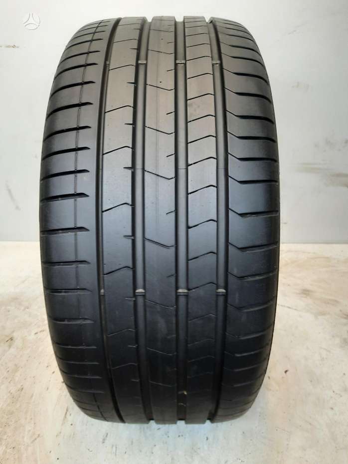Pirelli P-Zero RFT 2024m, летние 255/35 R19 | A11859353