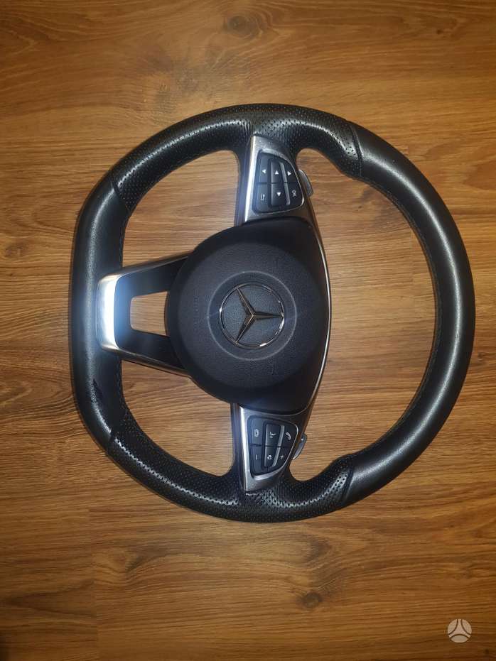 Mercedes-Benz E klasė, AMG vairas su kirsta apacia, oro pagalvės 2015 ...