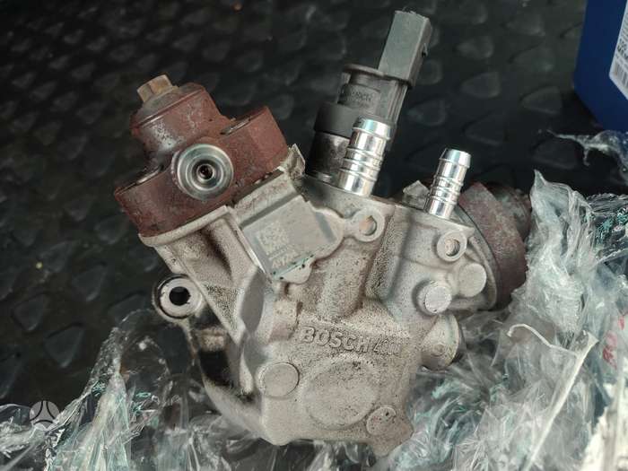 Volkswagen Touareg, 0445010642 / 0928400799 / 7L8199131F, Kuro siurblys ...