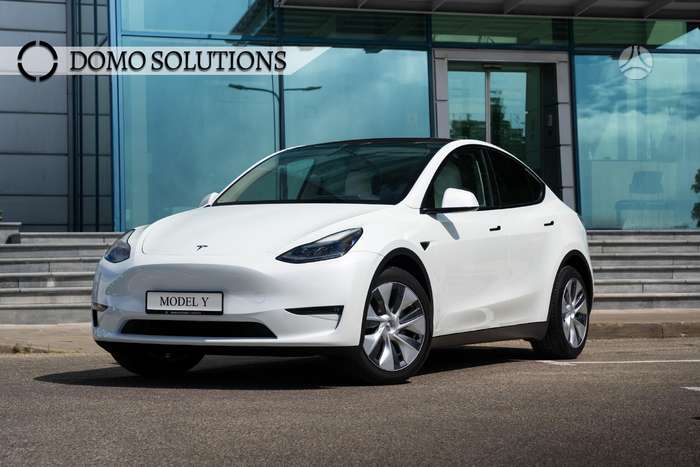 Tesla Model Y, 82 kWh, off-road / crossover 2023-06 m., | A23764787