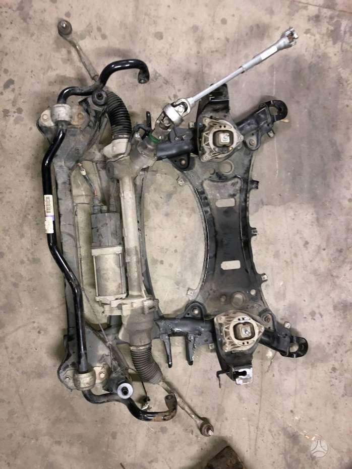 BMW X3 dalimis. Automobiliu dalys automobiliu remontas galimas 2015-09 ...