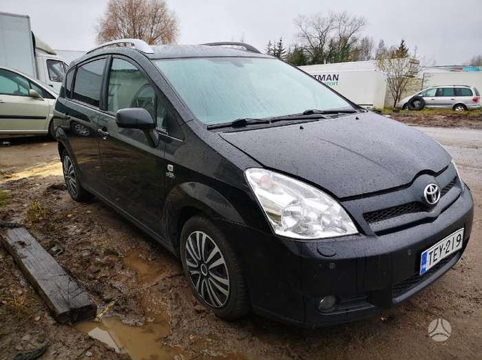 Toyota Corolla Verso dalimis. Automobilis ardomas dalimis запасные части автомобиля 2007-01 m ...