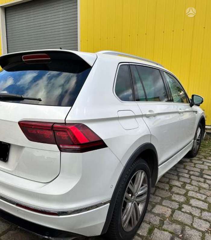 Volkswagen Tiguan dalimis. Naudotos įvairių markių ir modelių ...