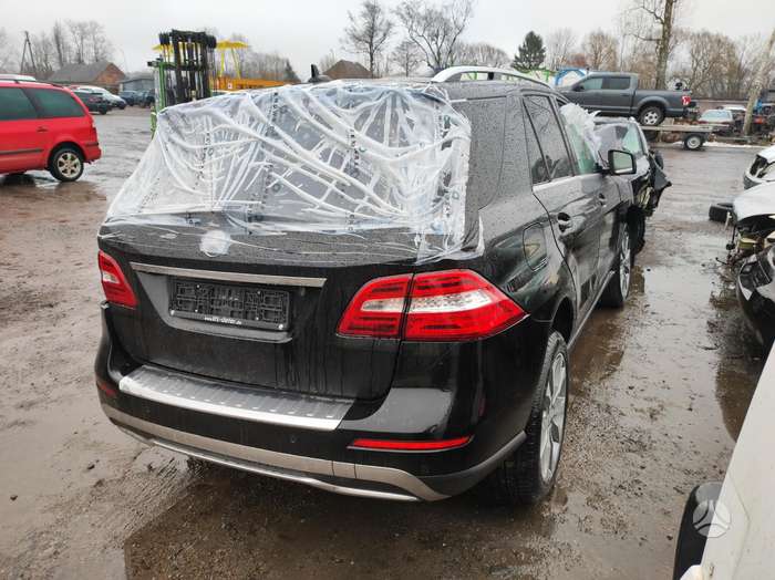 Mercedes-Benz ML350, 642.826/642.864, dalimis. Dirbame nuo 9h iki 18h ...