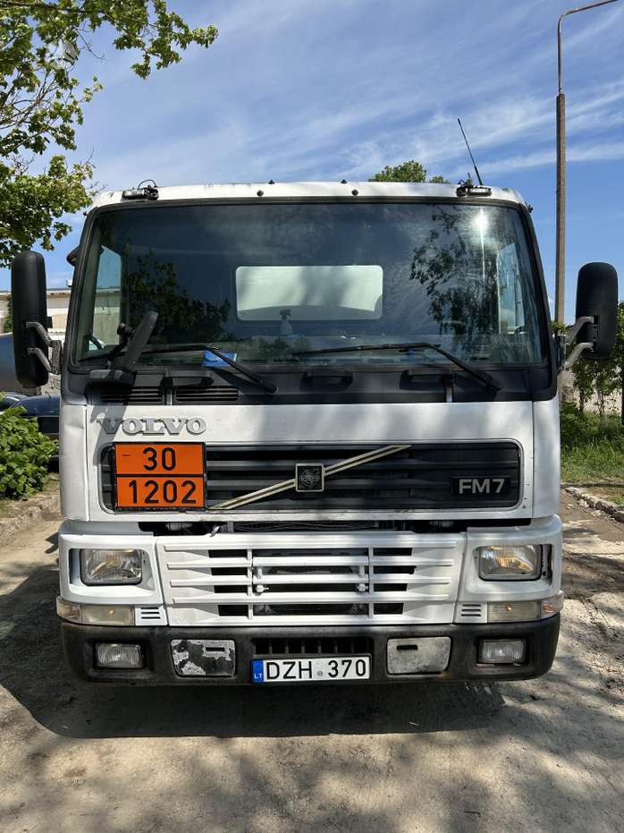 Volvo FM7, autocisternos 2001 m., | A25906816