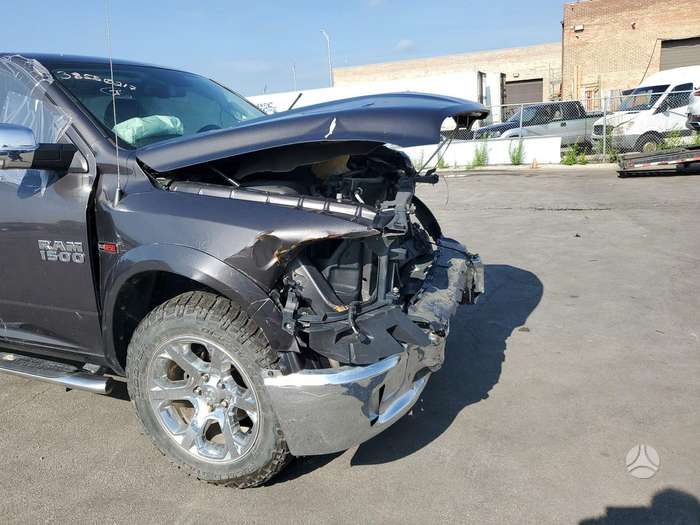 Dodge Ram Laramei komplektacija gazus salonas maza rida 2018 m ...