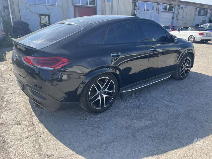 Mercedes-Benz GLE Coupe 53 AMG dalimis. Kebulas su dok 2021-03 m ...