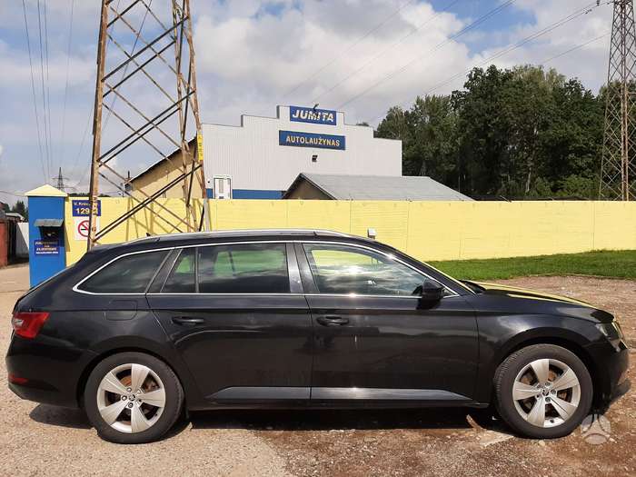 Skoda Superb Tel 370 685 12812 370 699 83495 daugiau nei tūkstantis ar ...