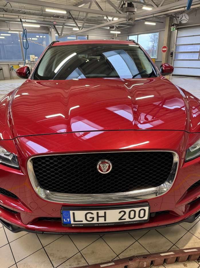 Jaguar F Pace 2 0 L Off Road Crossover 2019 11 M A27069261