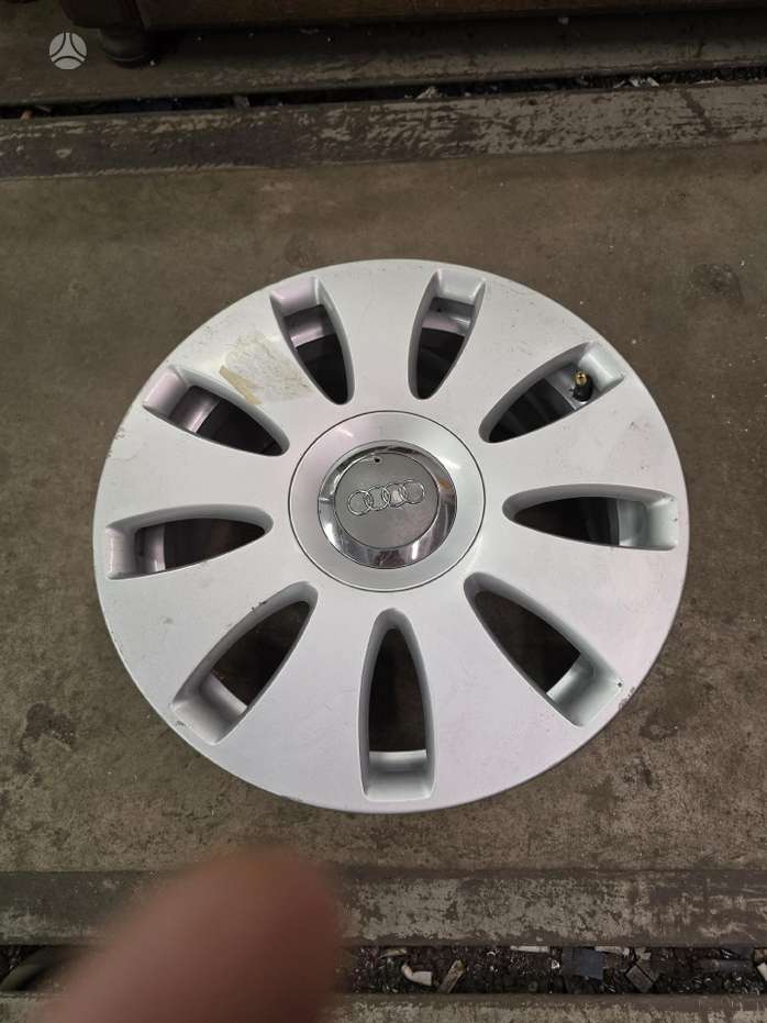 Audi, lengvojo lydinio, R16 | A27202807