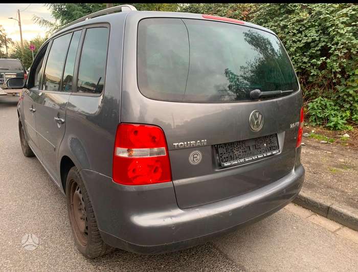 Volkswagen Touran, BLX GQL LD7X, Be rūdžių 2005 m., | A27300747