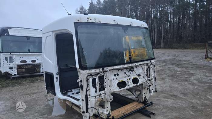 Volvo FH4 Kabina (žema), vilkikai 2015-11 m., | A27373663