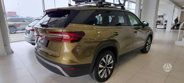 Nauji Skoda automobiliai