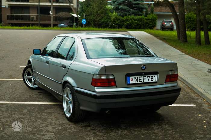 BMW 318, 1.8 l., sedanas 1992 m., | A29023091