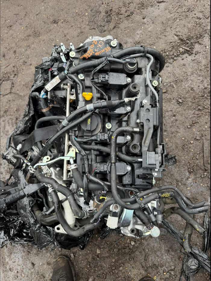 Mazda CX-5 dalimis. Tik variklis ir dalys aplink variklį 2025-06 m ...