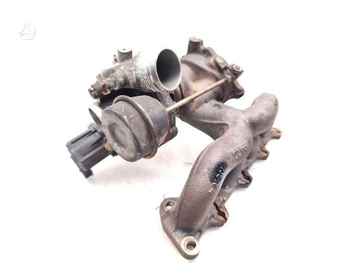 Volkswagen Polo, 03C145702B, fuel injection distributor 2011 m ...