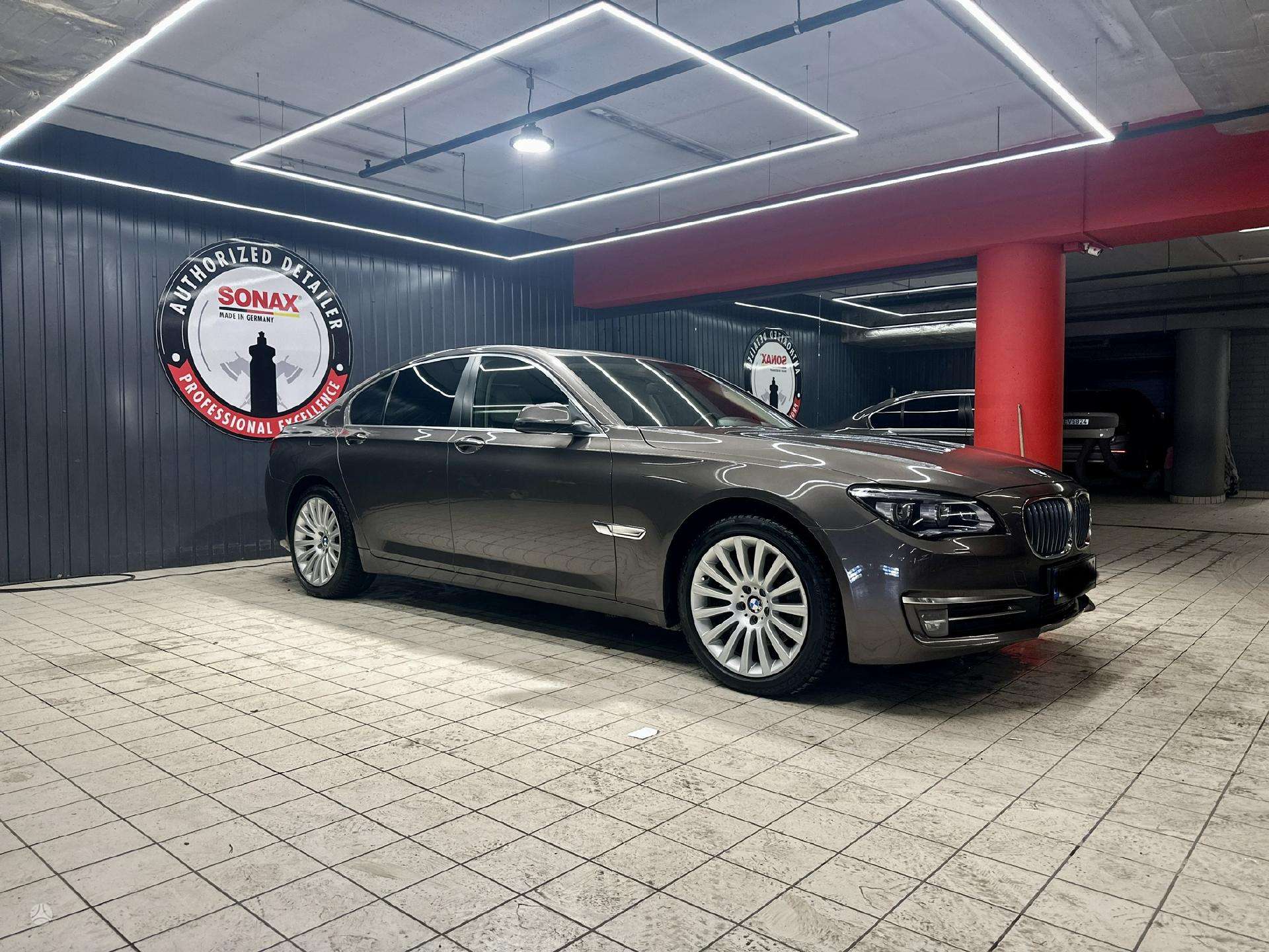 BMW 740, 3.0 l., sedanas 2012-10 m., | A29974295