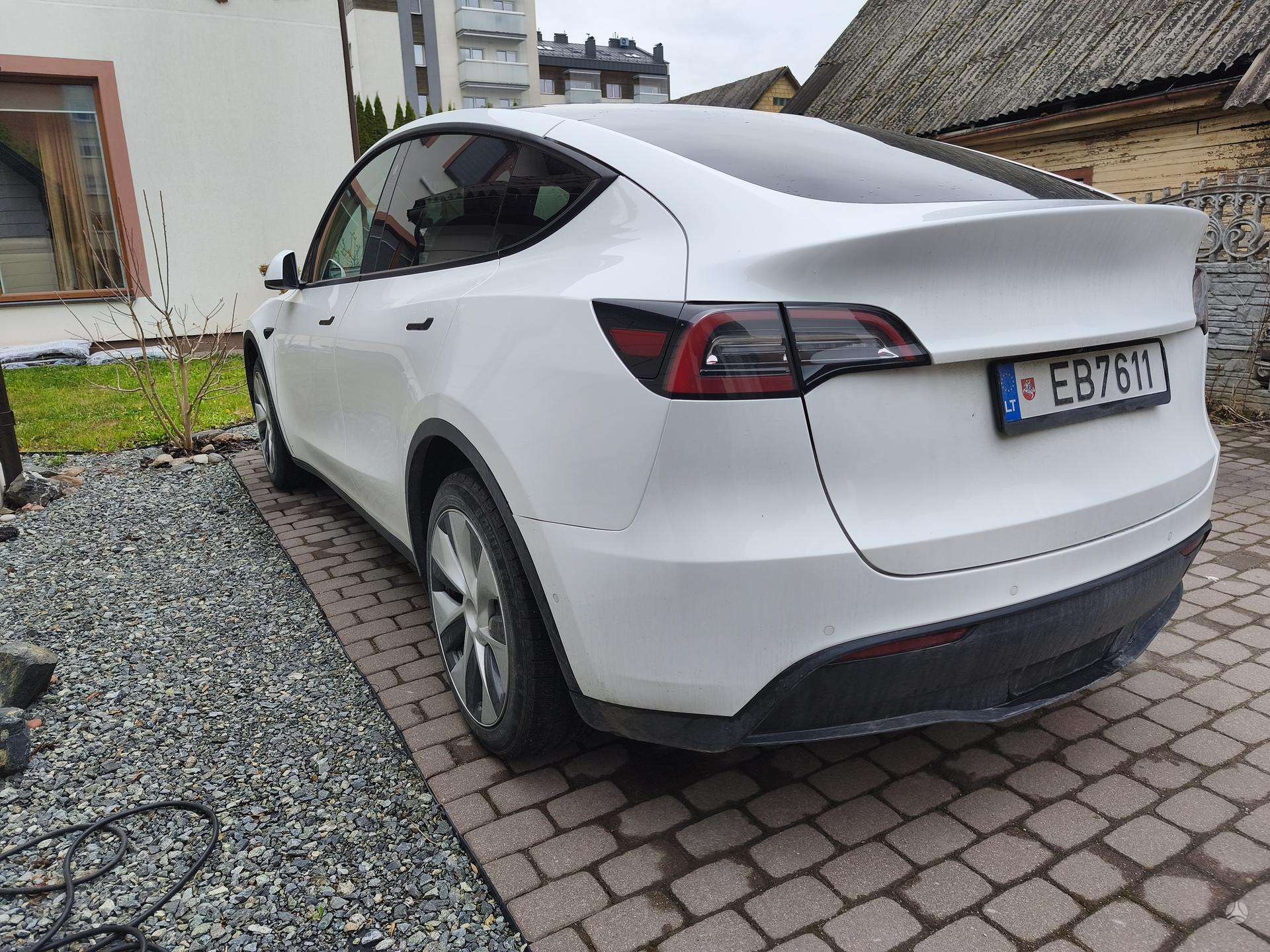 Tesla Model Y, 84 kWh, visureigis / krosoveris 2022 m., | A30815322