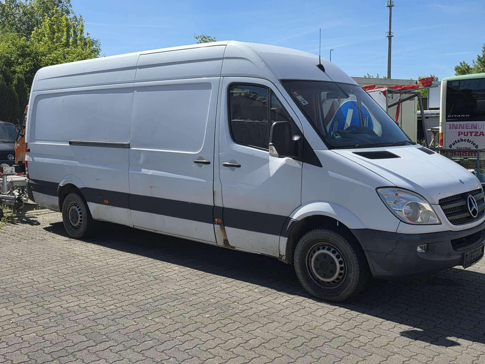 Mercedes-Benz Sprinter, 2.1 l., Грузовые микроавтобусы 2011-12 m ...