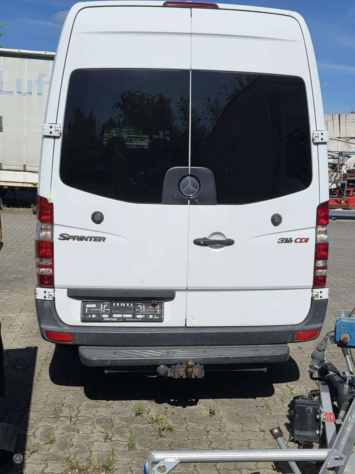 Mercedes-Benz Sprinter, 2.1 l., Грузовые микроавтобусы 2011-12 m ...