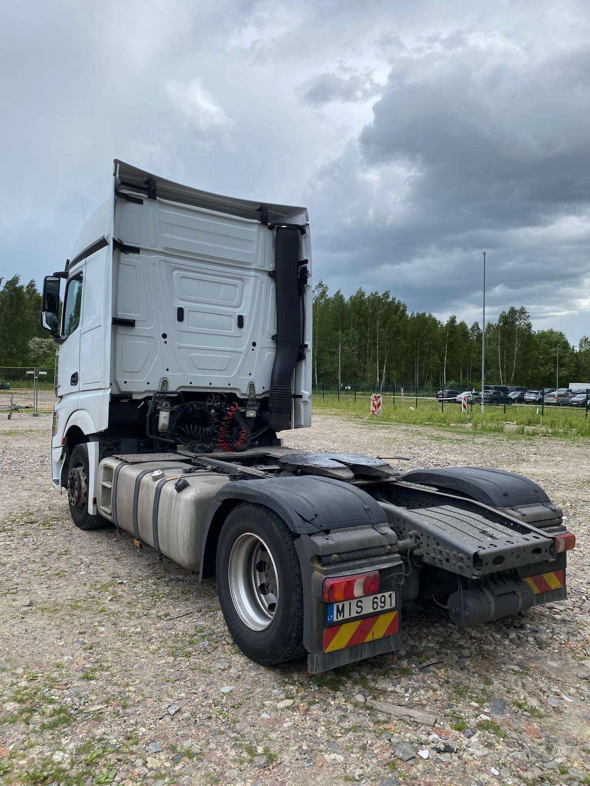 Mercedes-Benz Actros 1845 LS 4x2 BigSpace, 2 miegamosios vietos 2019-02 ...