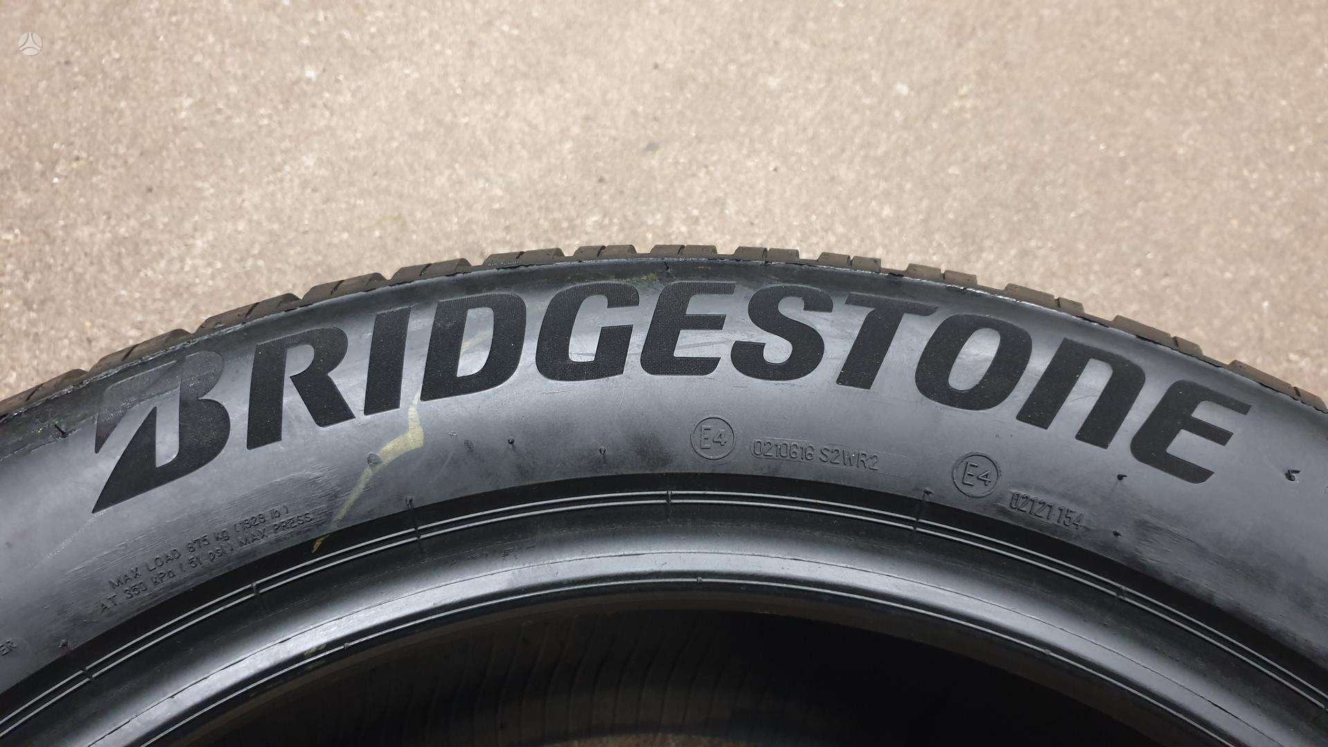 Bridgestone Blizzak LM005 apie 8mm, žieminės 255/50 R19 | A31021318