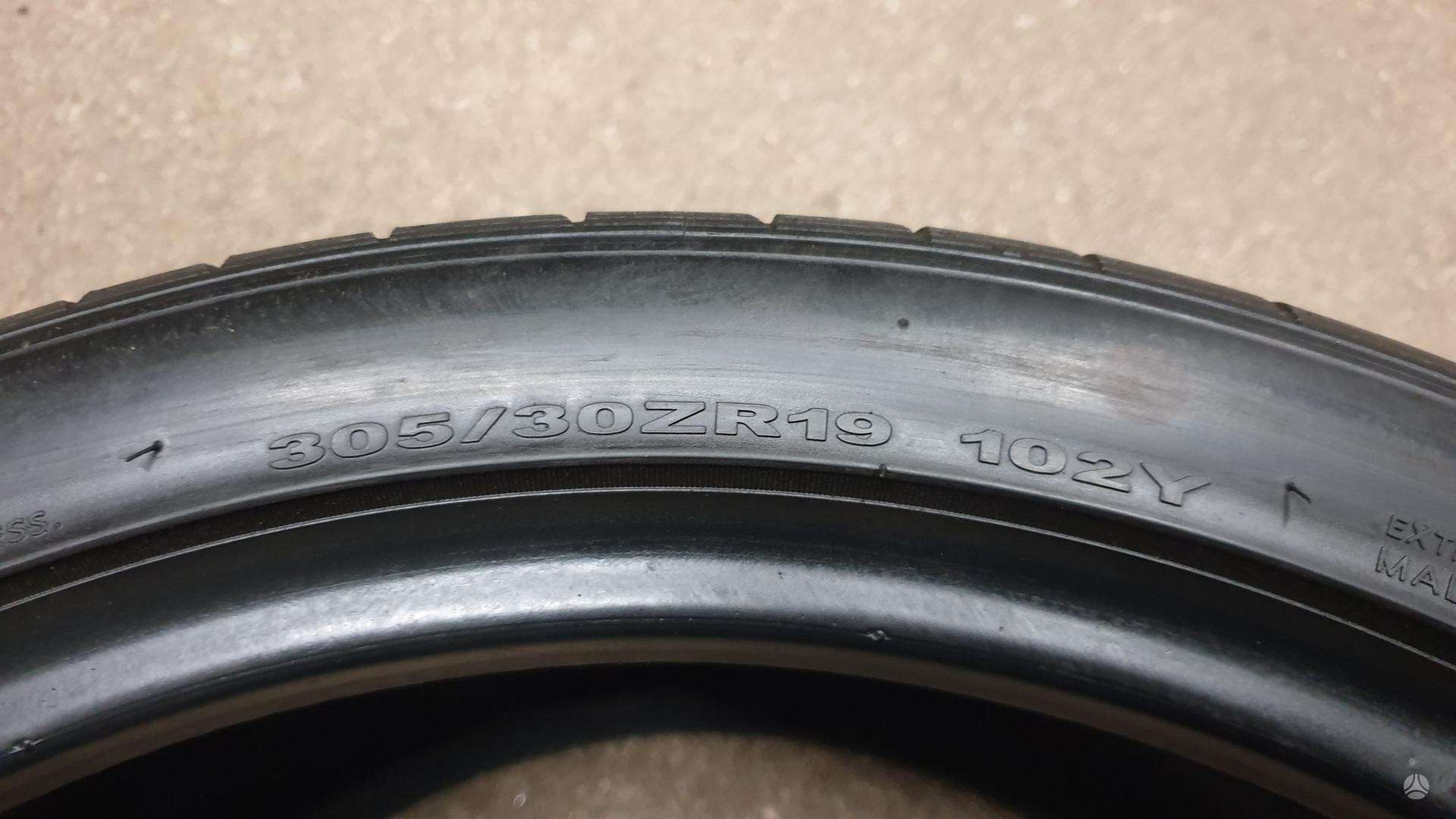 Hankook Ventus V12 Evo apie 6.5mm, vasarinės 305/30 R19 | A31035060