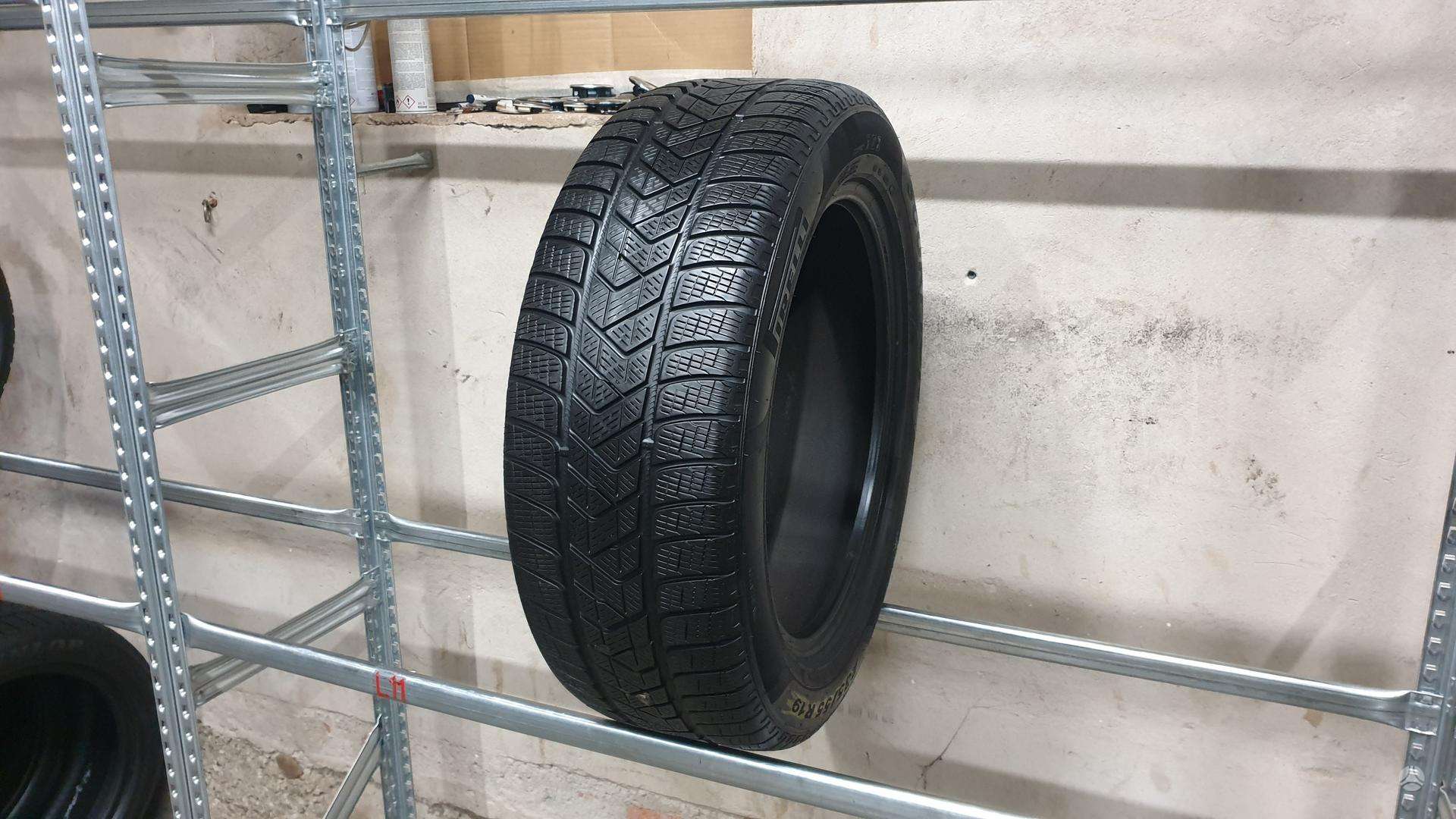 Pirelli Scorpion Winter apie 7mm, žieminės 235/55 R19 | A31036466