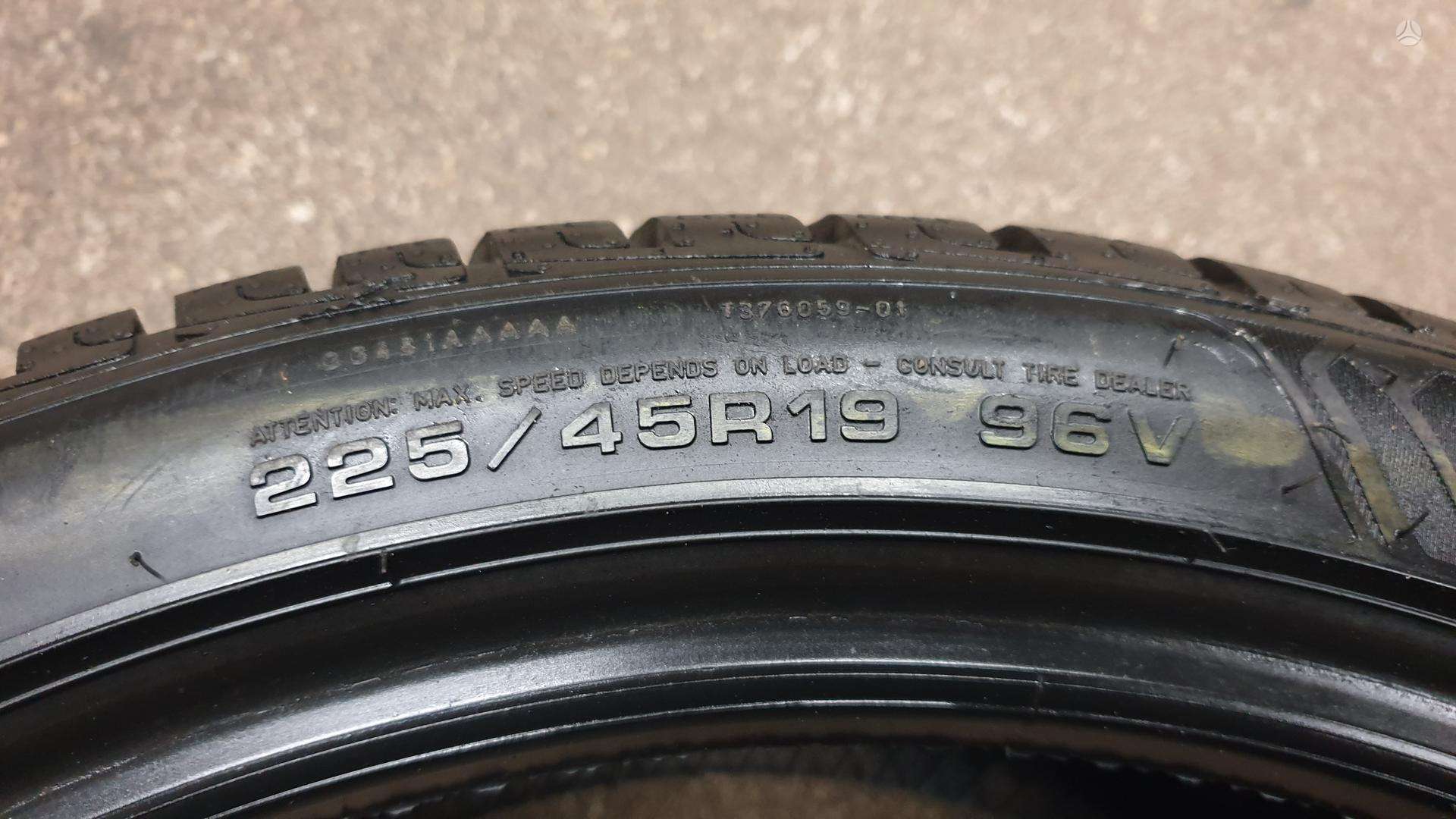 Goodyear UltraGripPerformance+ 8.5mm, žieminės 225/45 R19 | A31069100