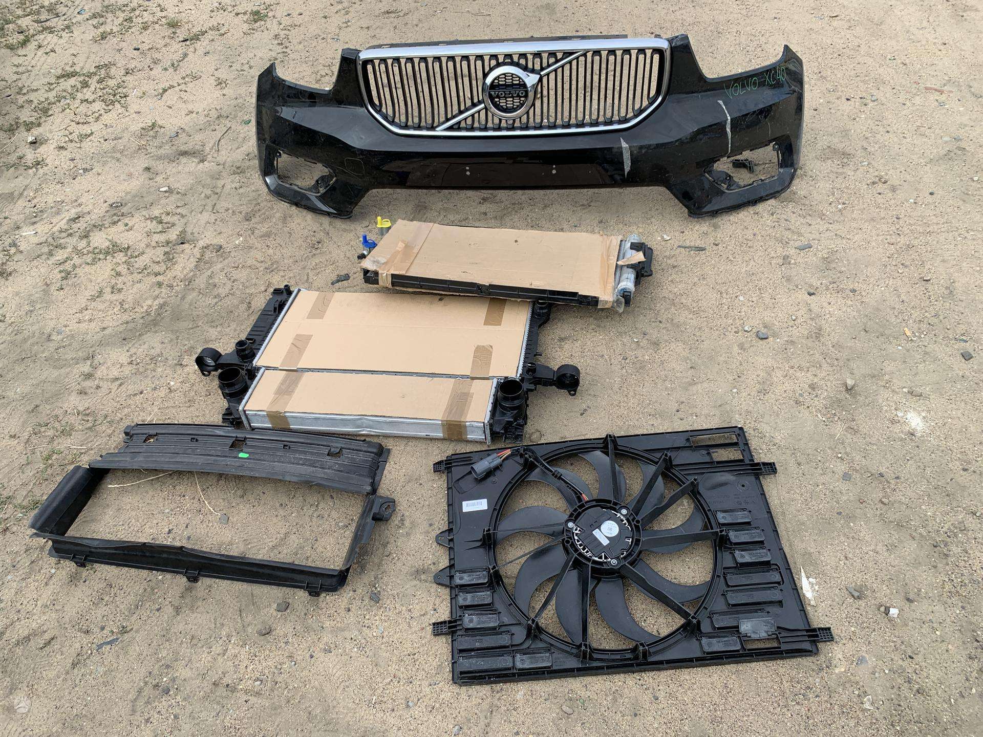 Volvo XC40, 32273897,32273897, 32234565,31455423,32227592, Siunciam i ...