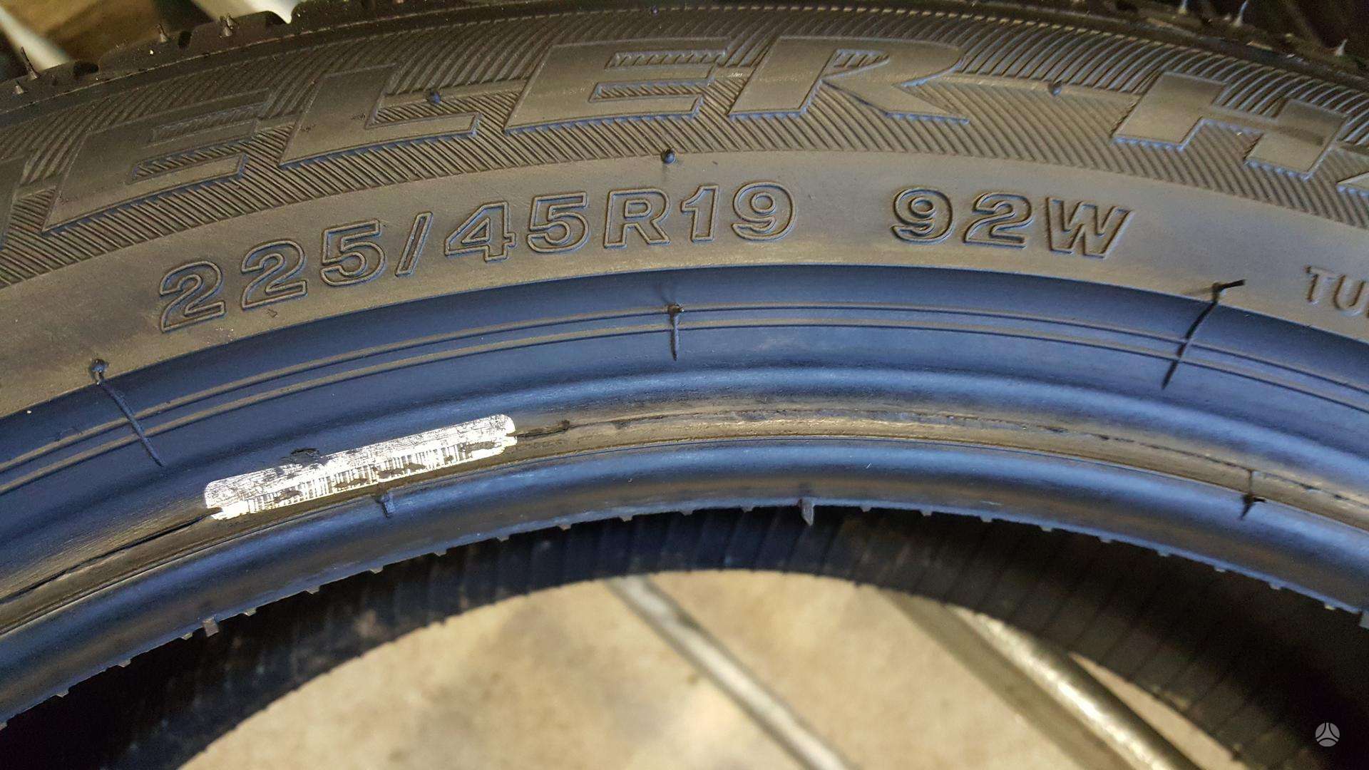 Bridgestone Dueler H/P apie 7,5mm, vasarinės 225/45 R19 | A31129212