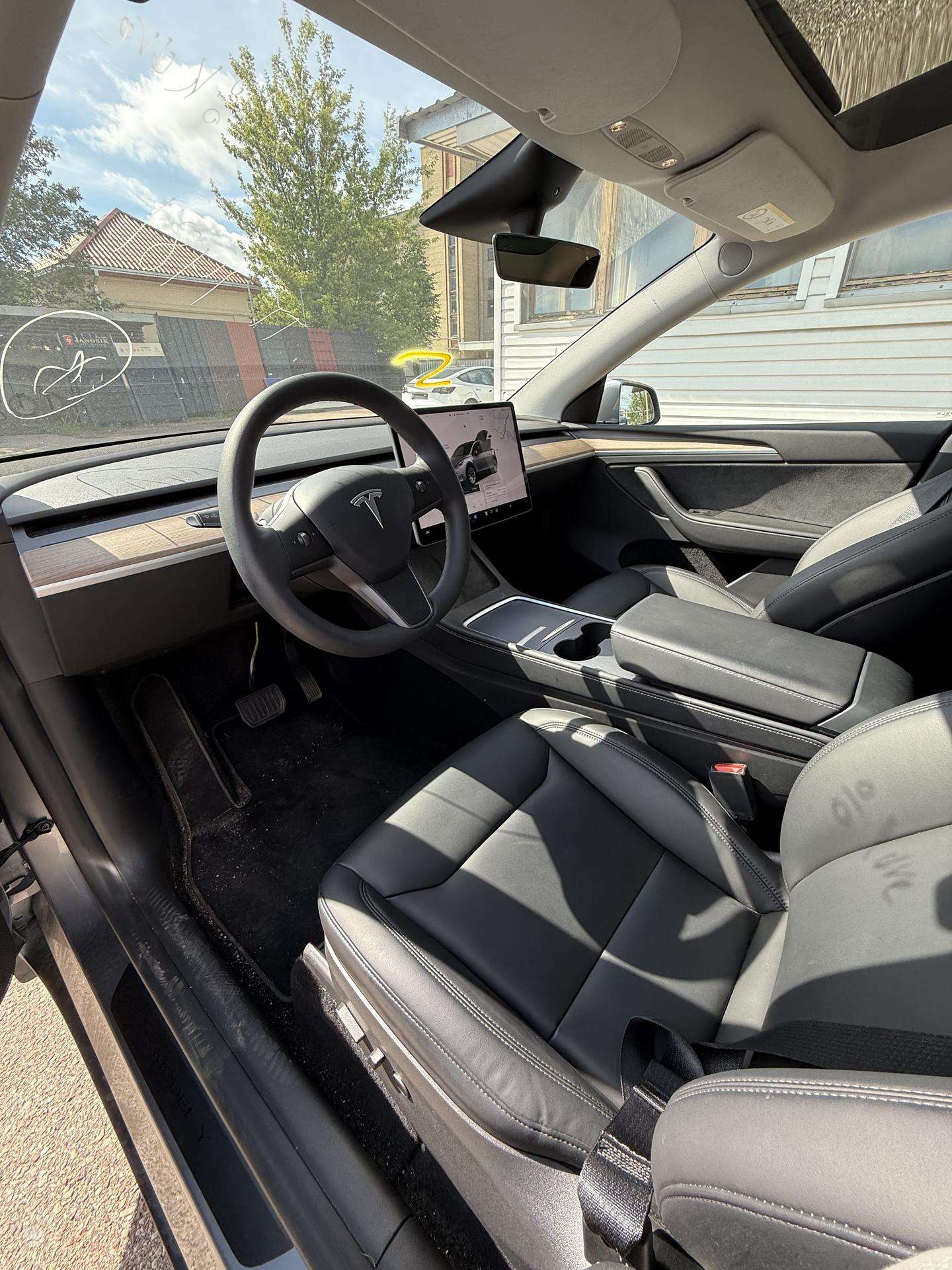 Tesla Model Y, 82 kWh, visureigis / krosoveris 2024-09 m., | A31153538