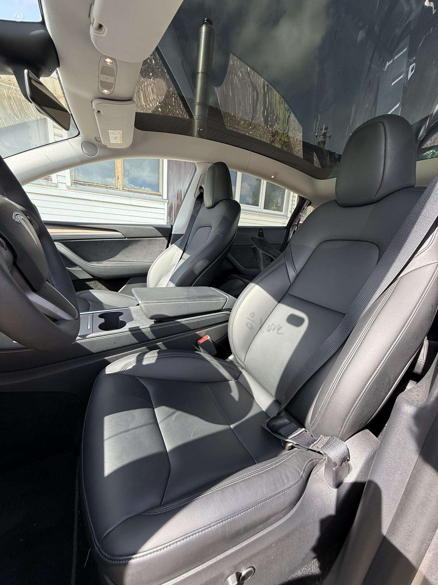 Tesla Model Y, 82 kWh, visureigis / krosoveris 2024-09 m., | A31153538