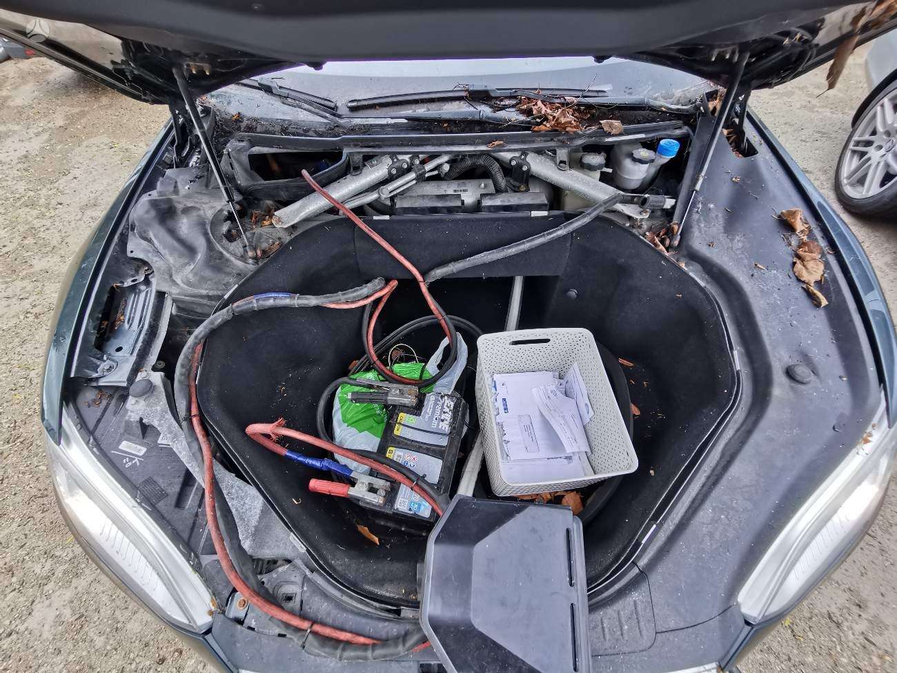 Tesla Model S for parts. 2026 6 23 pigios dalys vilniuje 37068744056 ...