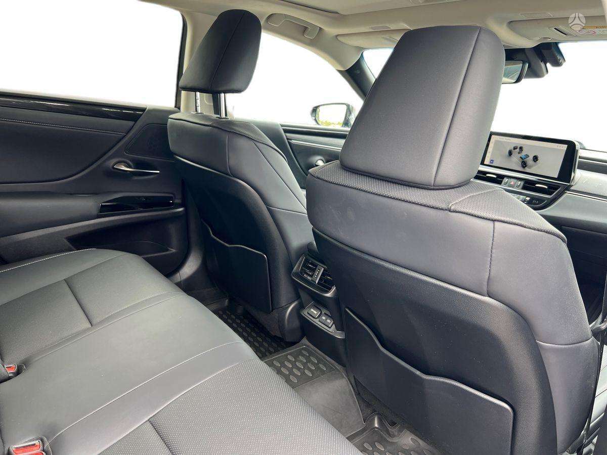 Lexus ES 300h, 2.5 l., sedanas 2023-12 m., | A31161700