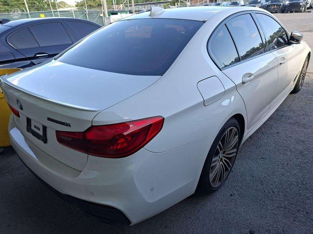 BMW M550 по частям. M550xi usa harman nbt duru pritraukejai juodos lub ...