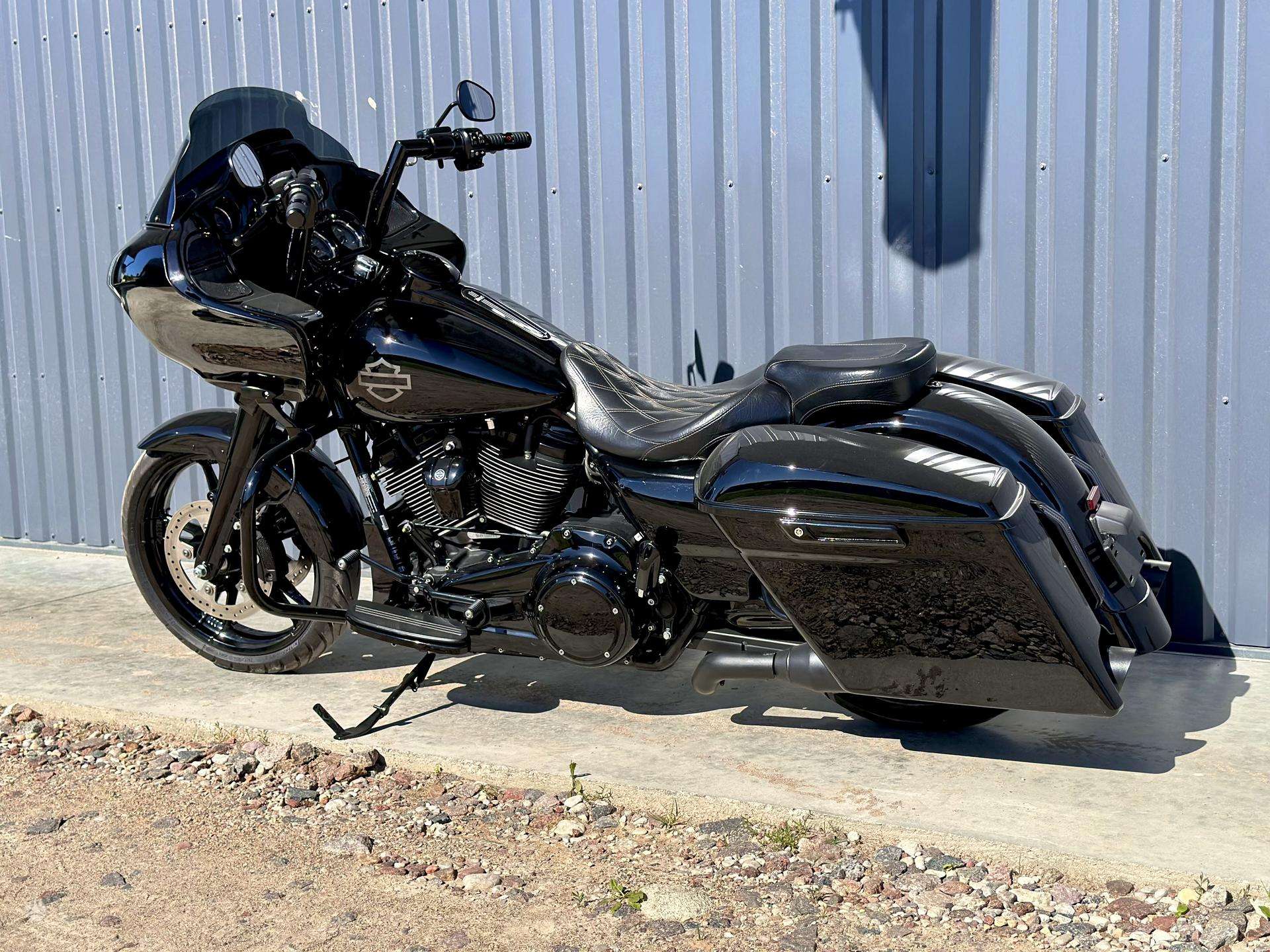 Harley-Davidson Road Glide 1750cc, čioperiai / kruizeriai / custom 2018 ...
