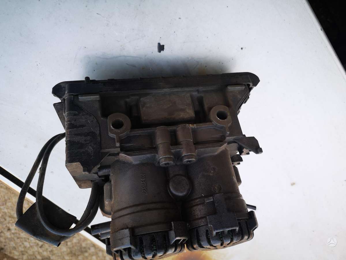 Volvo FH4 , 21114975, sunkvežimiai 2015 m., | A13641069