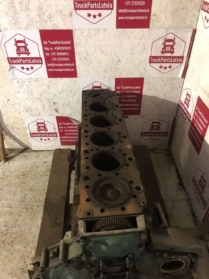 Volvo FH12.420 D12C Engine Block wit, vilkikai 2000 m., | A17533573