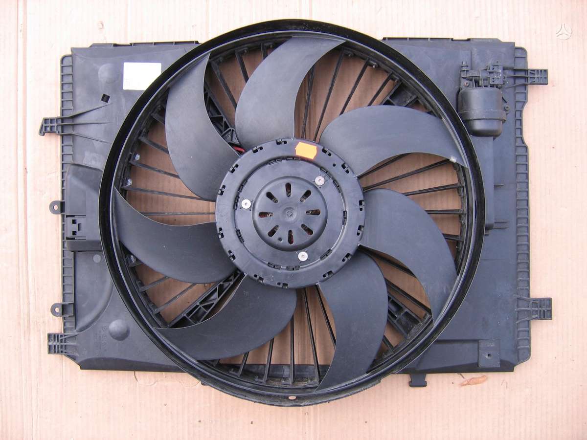 Mercedes-Benz 207, W207, radiatorius, vandens radiatorius ...