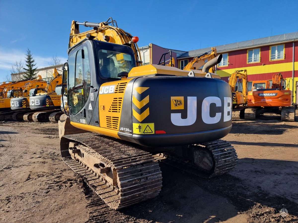 JCB JCB JS130LC T4i, ekskavatoriai 2015 m., | A21946392