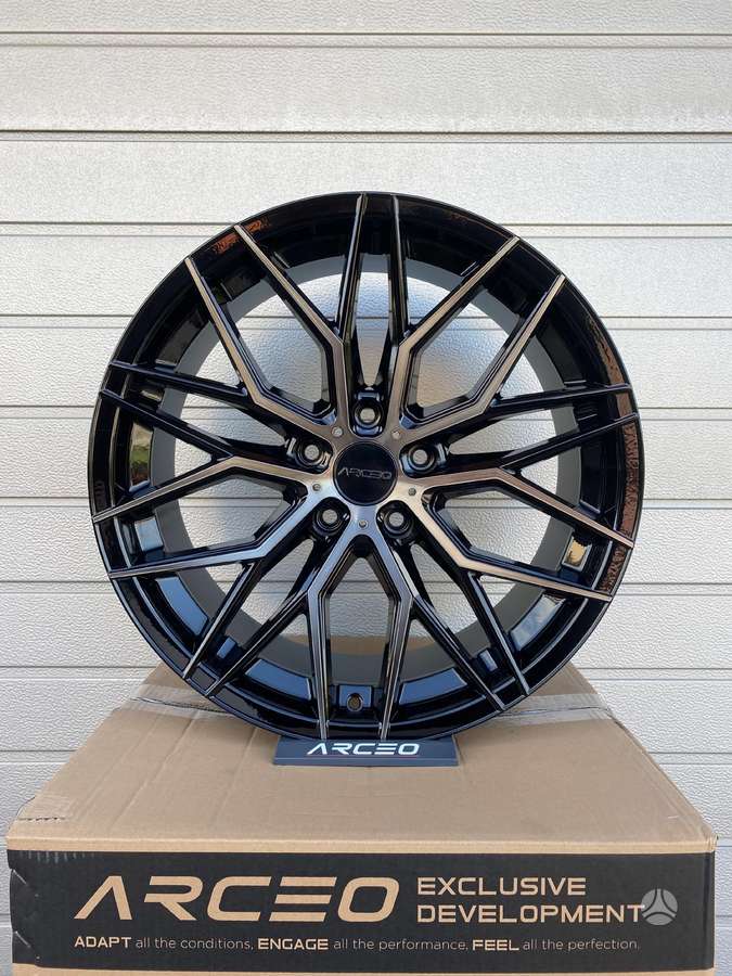 Arceo Valencia [Black Tinted], lengvojo lydinio, R19 | A23800029