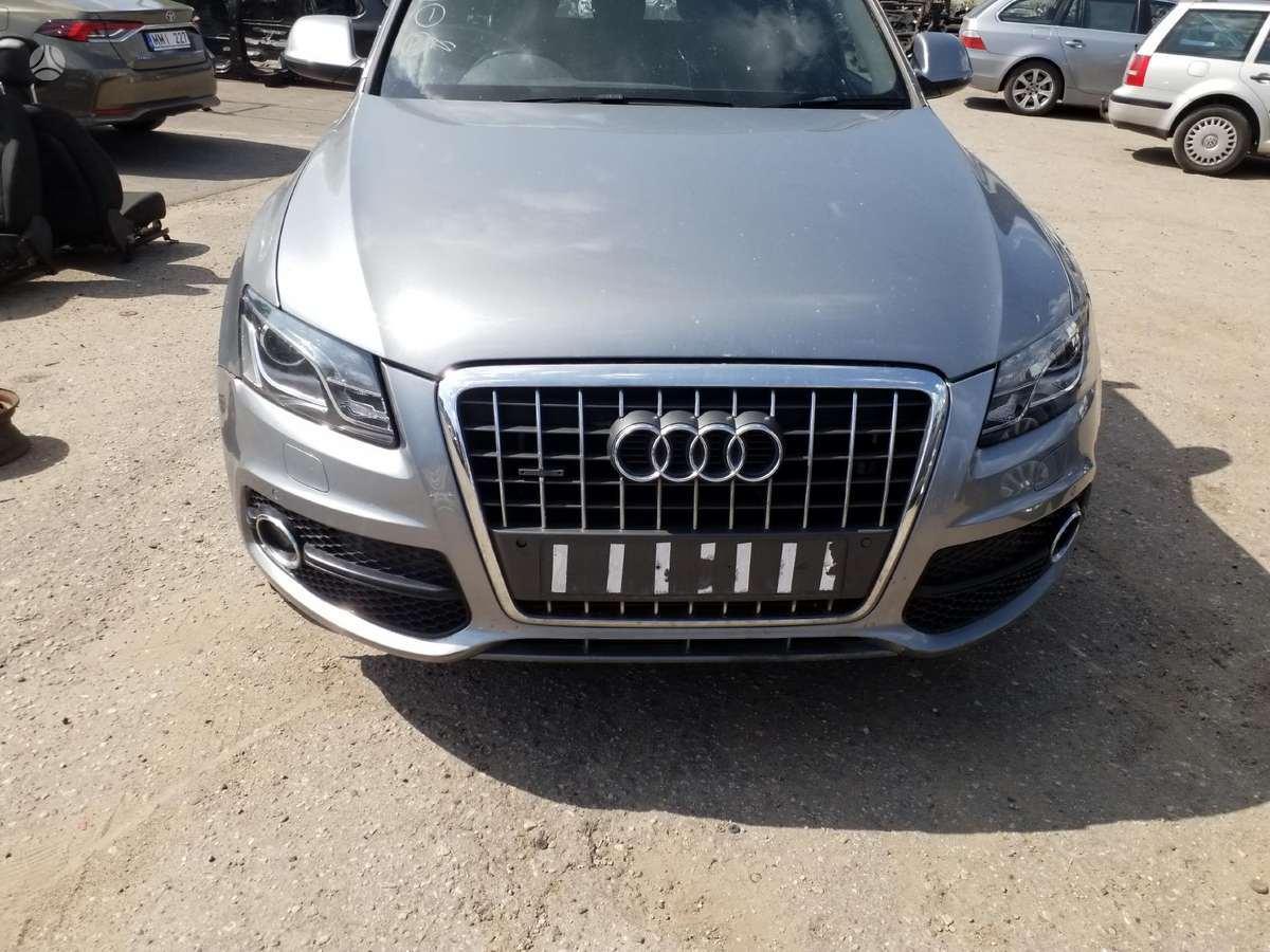 Audi Q5 37065010307 variklis cgl cglb spalvos kodas ly7g pavarų dėž ...