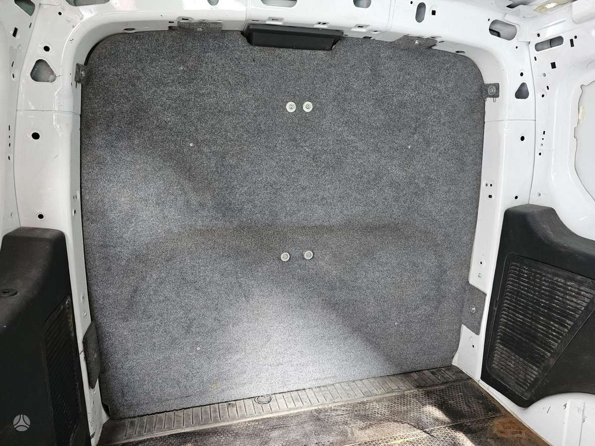 Ford Transit Connect Parduodu galinių durų apsaugą šarvus yra 3 ...