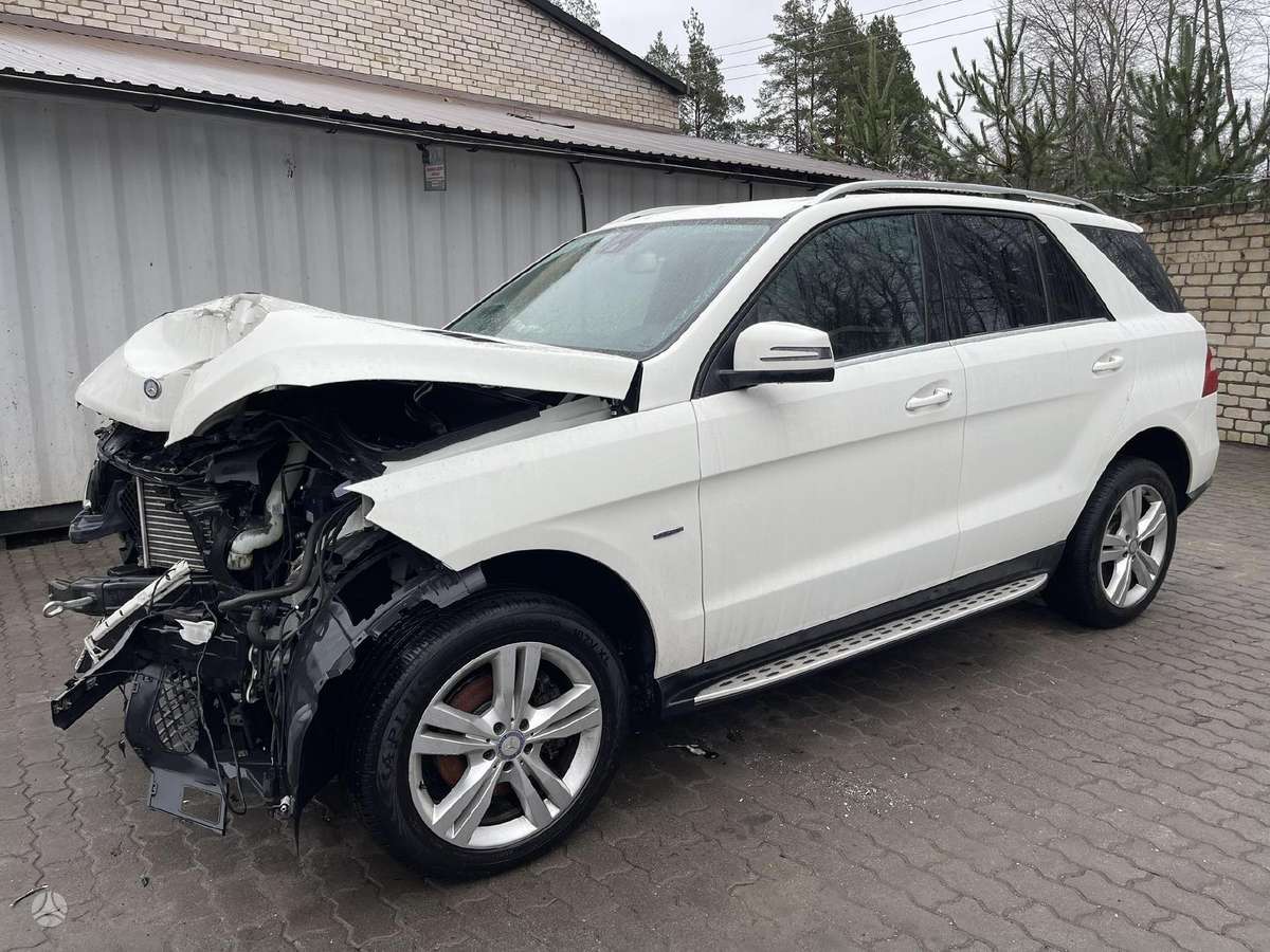 Mercedes-Benz ML klasė, 642.826, dalimis. Prekiaujame įvairių ...