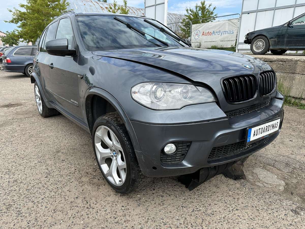 BMW X5 Bmw x5 e70 3 5d 2012m 210kw dalimis pradėtas ardyti 2024 05 22 2012-06 m., | A25887142
