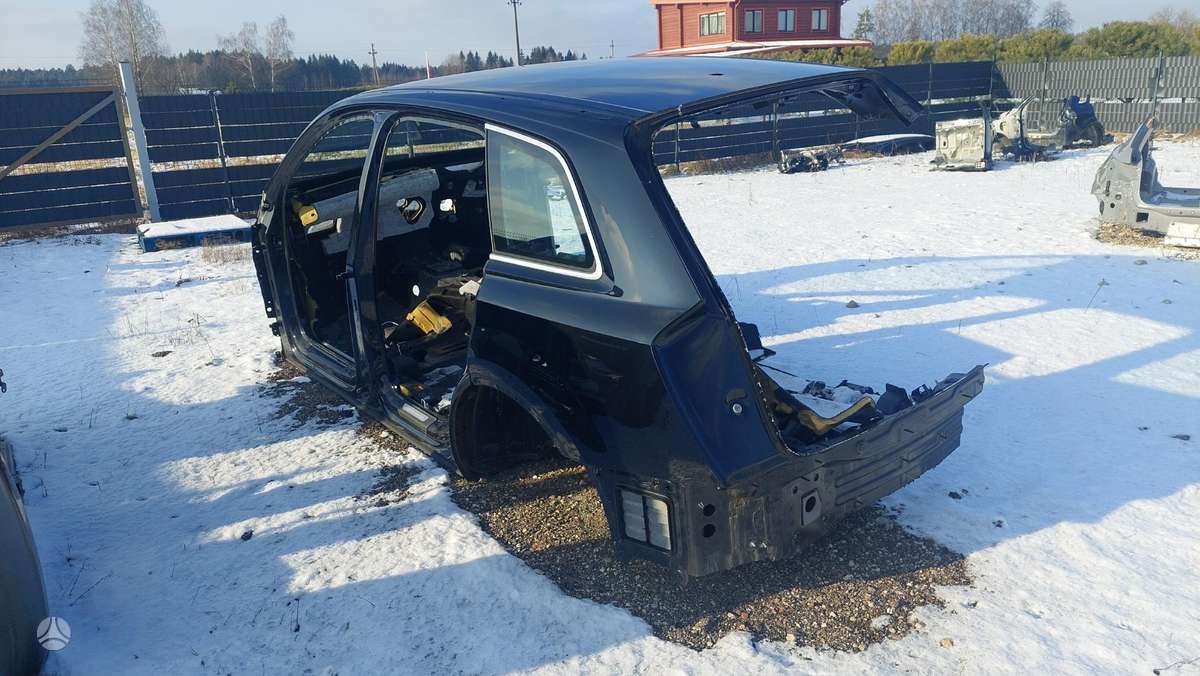 Audi Q7, audi q7, Yra tik kebulas pjaunamas ketverciais pagal norus ...