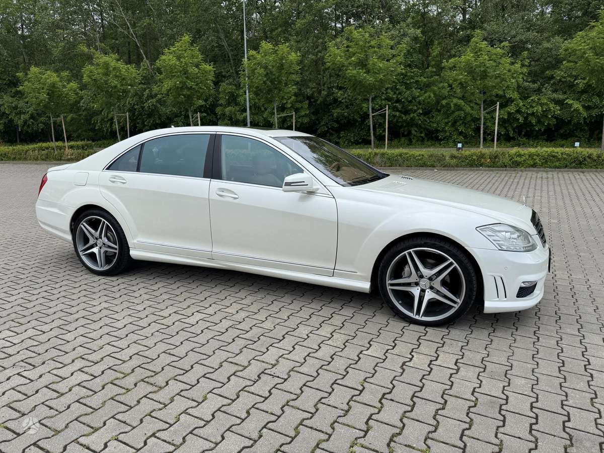 Mercedes-Benz S550, 5.5 l., sedanas 2010 m., | A28446702