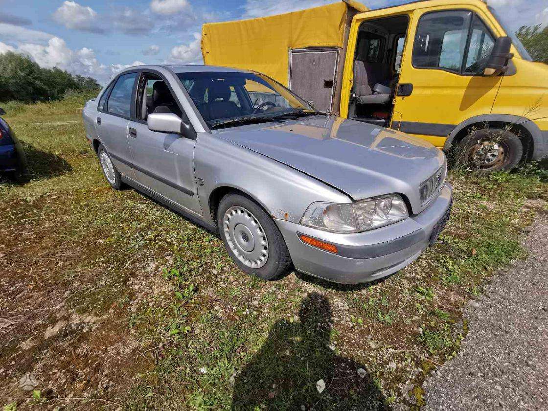 Volvo S40 dalimis. 2025 8 29 pigios dalys kaune 37068744056 ardoma dalim 2000 m., | A28893715