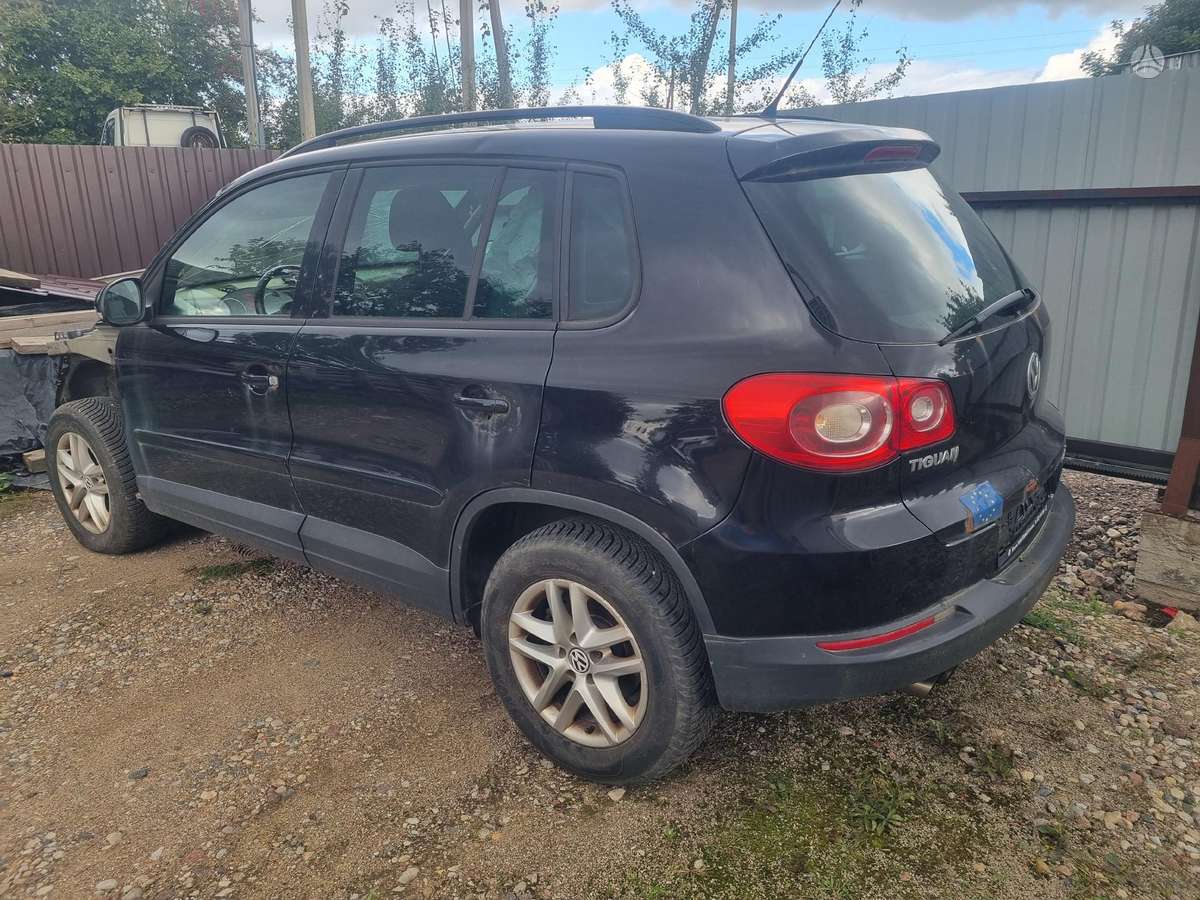 Volkswagen Tiguan Vw tiguan dalimis kebulo dalys supuvusios lubu nera ...